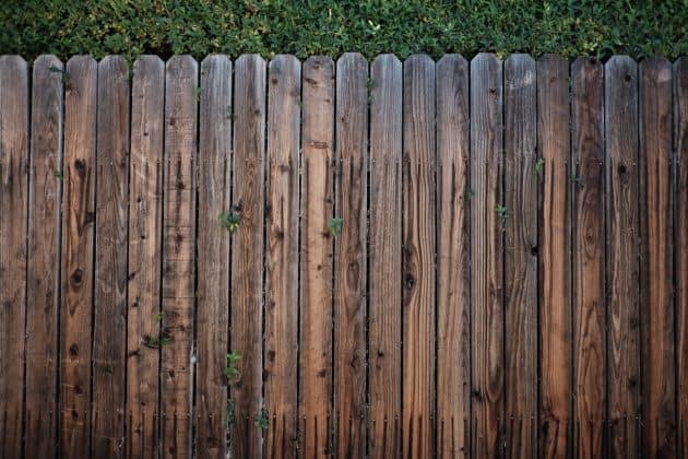 5 Ways to Help Determine Which Fence is Yours – Captain Patio