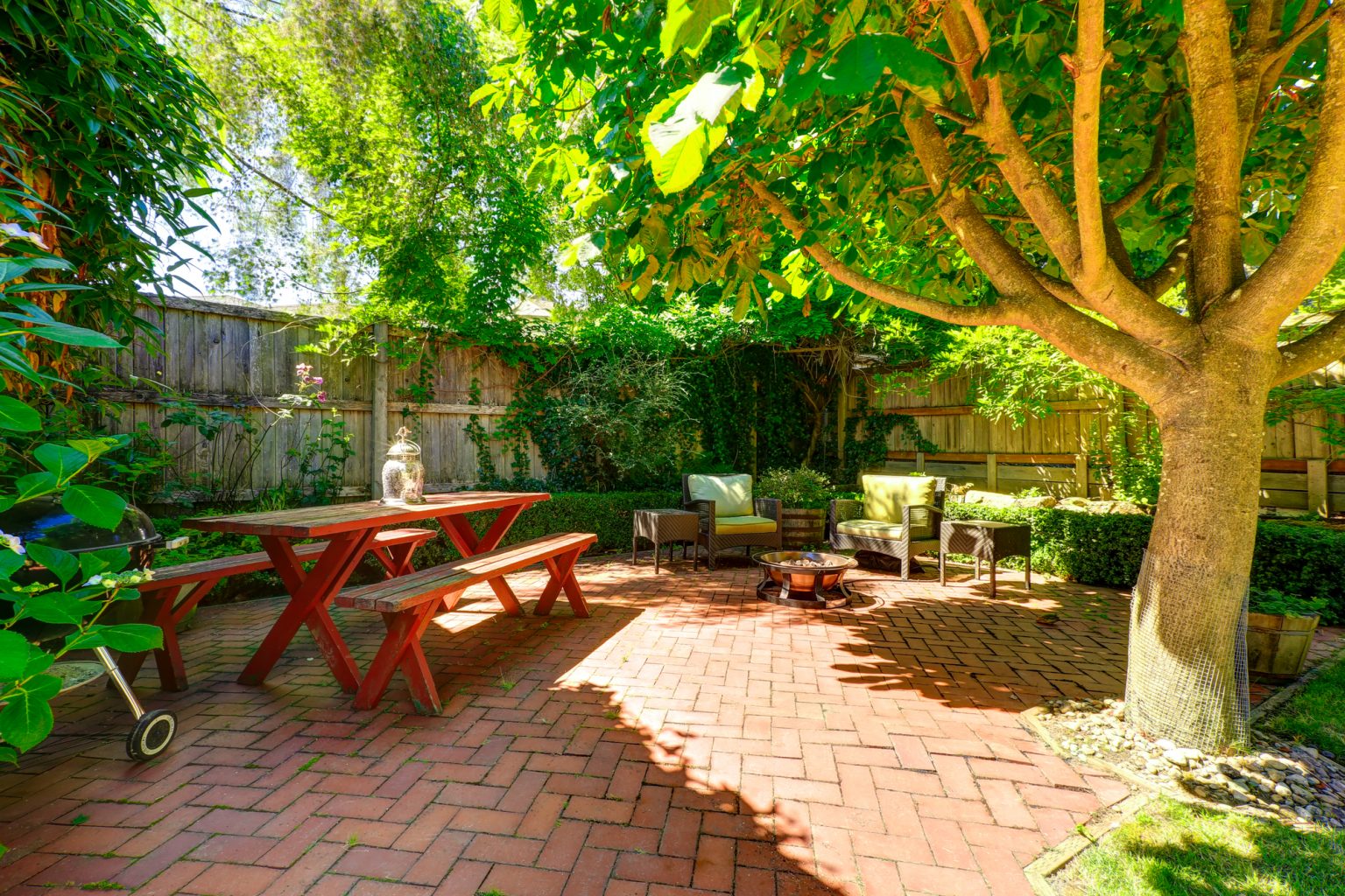 10 Cheap Patio Flooring Ideas For Your Outdoor Space